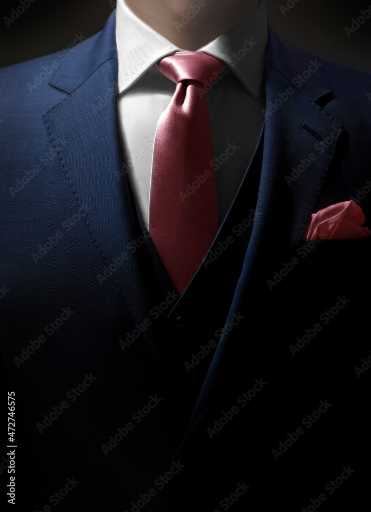 DRESSING WELL IS DRESSING 'RIGHT' - MSQ - Insurance Law | Expert Witness